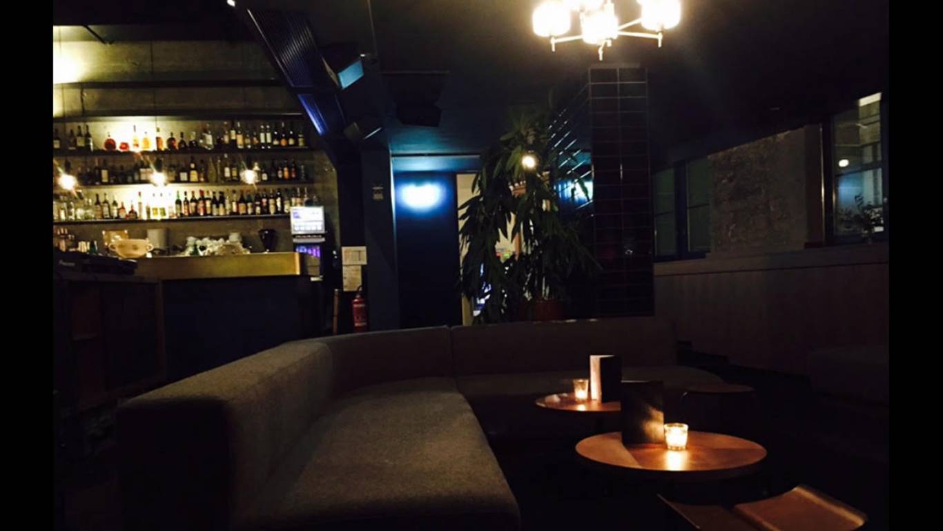 Gabriel Heusser | Singer Bar